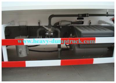 China CCC Sinotruk 9CBM water tank truck , Water Tank Vehicle transportation  Euro 4 for sale