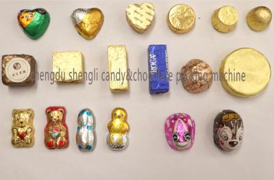 中国 形状の多様性 菓子用紙材のための自動包装機 販売のため