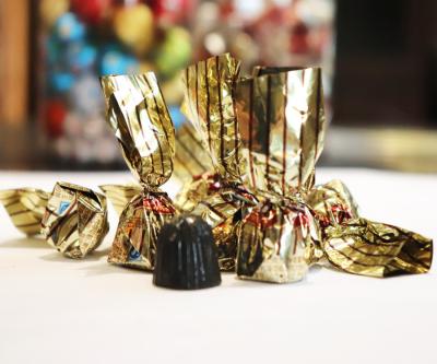 中国 チョコレートシルバー カスタマイズされたキー水平包装包装機 販売のため