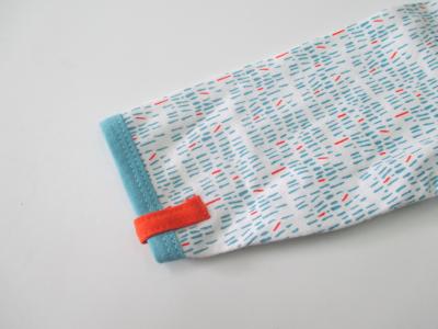 China Baumwollstrickpulli-Baby strickte Spielanzug-langärmliger Fußball-weiche gebürstete Feder Autumn Footie zu verkaufen