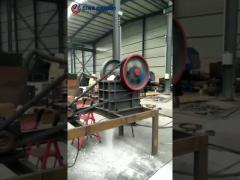 Portable Jaw Crusher Machine Working Video