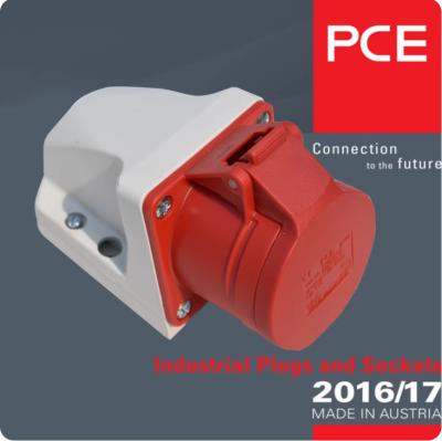 China SENTUO 380/220V Waterproof 3 Pole 32A 3 Outlets Surface Mounted EU Plug and Socket IP67 Industrial Blue CE for sale