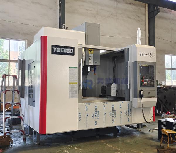 Centro di lavoro CNC a 3 assi ad alta precisione VMC850 verticale