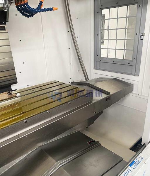 Centro di lavoro CNC a 3 assi ad alta precisione VMC850 verticale