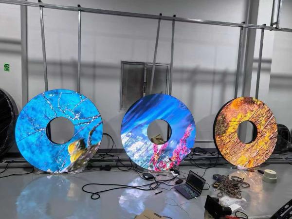 Quality Custom Alien-Shaped Display for sale