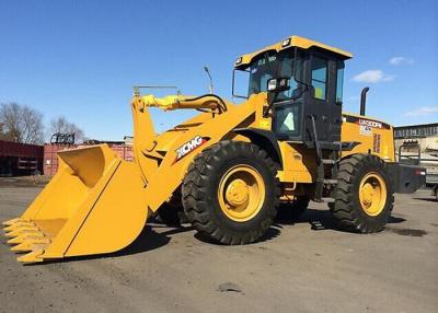 China 1.8 M3 Bucket Capacity Tractor Front End Wheel Loader With 3 Ton Rated for sale