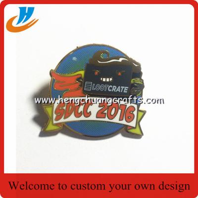 China New product soft enamel flower lapel pin custom zinc alloy lapel pin custom for sale