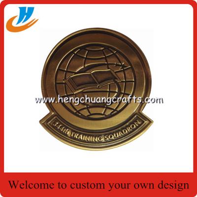 China Metal pin US enamel custom factory wholesale badge with plated antique brass for sale