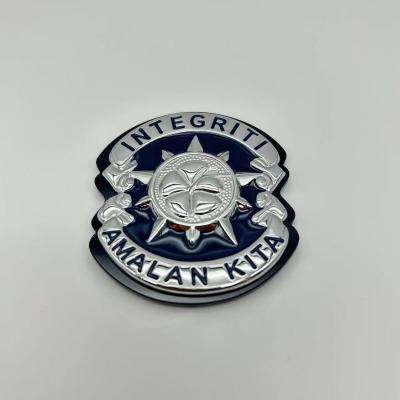 China Malaysia badge high quality custom pins cup badge Malaysia cap pins lapel for sale