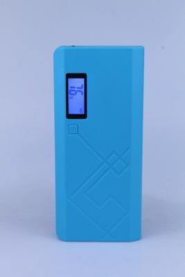 Cina La Banca doppia USB di potere del telefono cellulare 18650 di USB 6500mAh con visualizzatore digitale in vendita