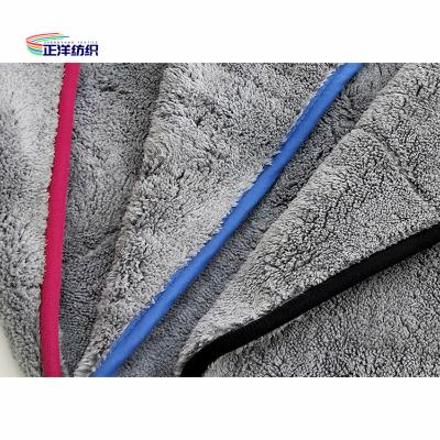 Cina Panno lavabile spesso extra dell'essiccazione dell'automobile di dimensione media 40x60cm Microfiber dei panni di 1000gsm Microfiber in vendita