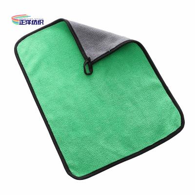 Cina panno assorbente di Microfiber di pulizia di 40x30cm di colore misto di piccola dimensione riutilizzabile del panno 600gsm in vendita