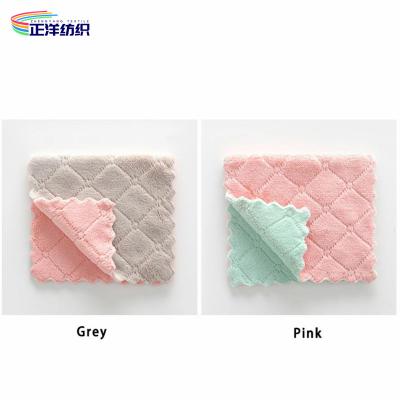 Cina Panno di pulizia Edgeless riutilizzabile lanuginoso della cucina dei panni 300GSM 25X25CM di Microfiber in vendita