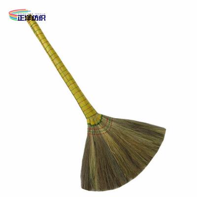 Cina Il sorgo naturale Straw Broom String Tighten Handle stringe la scopa di pulizia del giardino in vendita