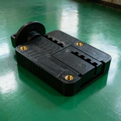 China Customizable Insert Molding and Injection Molding Services for Electronics Applications with Hot Runner/Cold Runner Options for sale