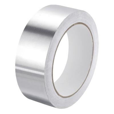 Cina Nastro in alluminio di alta qualità con adesivo acrilico a solvente, spessore 80um, per applicazioni generiche di fissaggio, riparazione, sigillatura e mascheratura in vendita