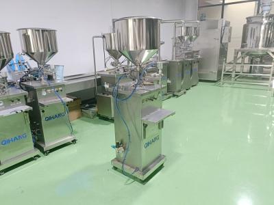 Cina Macchina di rifornimento verticale di Honey Laundry Liquid Paste Pneumatic della macchina di rifornimento della salsa in vendita