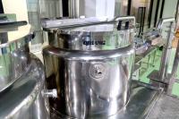 China Automatic Cosmetics Shampoo Toothpaste Making Machine Homogenizier Emulsifier for sale