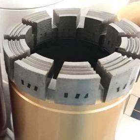 Chine BQ NQ HQ PQ Dcdma Standard Diamond Drill Bits For Tough Rock Formations With Ultimate Power à vendre