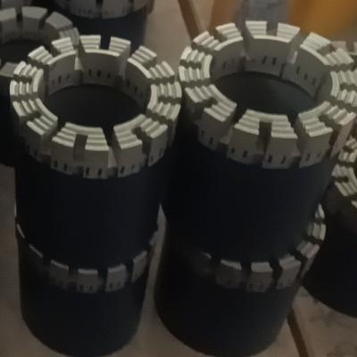 China Duurzame Q-serie met synthetische diamanten voor het boren van draadkernen for sale