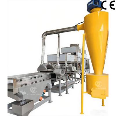 China Vollautomatischer Erdnusshacker und Cashewcrusher gehackte Erdnuss Größe 1,8-2,5 mm zu verkaufen