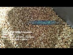 Peanut Chopping Machine Peanut Chopper Peanut Crushing Machine Peanut Divicing Machine (machine voor het hakken van pinda's)
