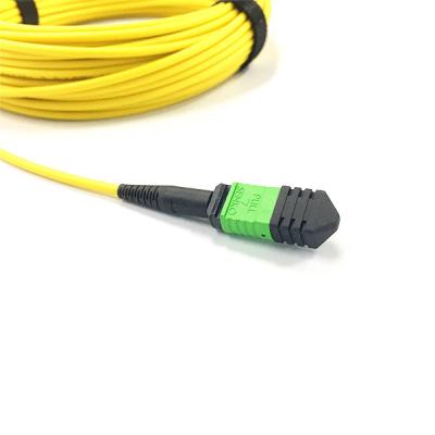 Cina cavo a fibra ottica standard 8F MPO della toppa 10m a colore giallo materiale di MPO LSZH in vendita