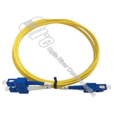 Cina 9/125um UPC che lucida lo Sc a fibra ottica di singolo modo del cavo della toppa allo Sc in vendita
