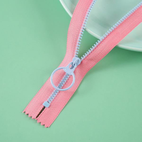 Quality 3 Plastic Zippers with Eco-friendly Design and Free Sample for sale