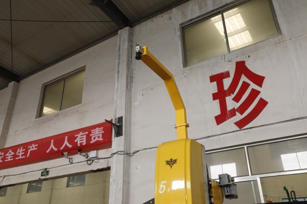 Quality Stone CNC Cutting Machine with 90 Degree Chamfering and 3200*2000mm Worktable for sale
