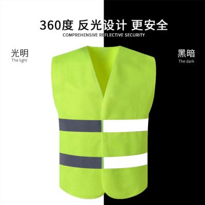 Cina Logo personalizzato accettato 100% poliestere Led Flash Light riflettente giubbotto di sicurezza per la corsa S-5XL in vendita