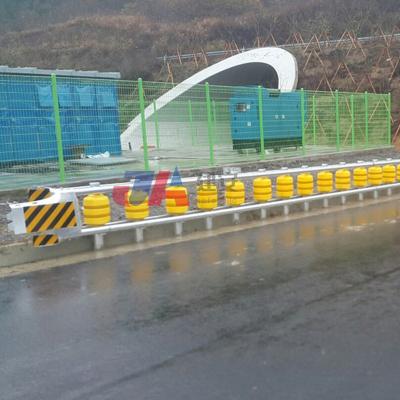 Cina ISO9001 2008 Certificato PU e PVC Autostrada Barriera rotativa a barile in vendita