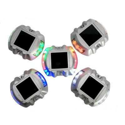 中国 IP68 認定 LED ストローブ 道路用 鋳型 アルミ 反射型道路ストッド 販売のため
