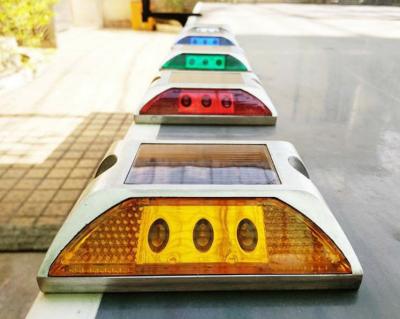 Cina Marcatore di strada riflettente con certificazione IP68 in vendita