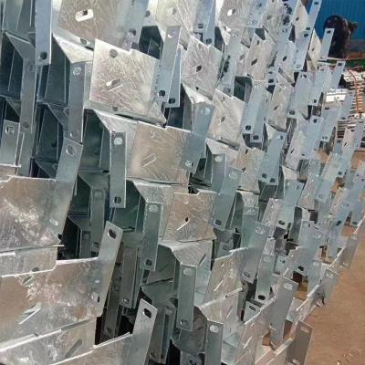 Cina Facile da assemblare caldo immerso Galvanizzato Highway Guardrail Quadrato Blocco per la sicurezza stradale in vendita
