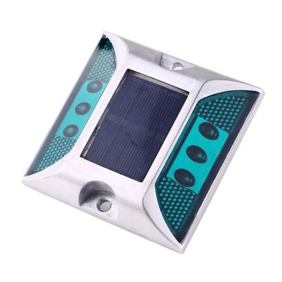 Cina Lampade lampeggianti LED Solar Square Road Stud Soluzione avanzata di sicurezza stradale e marcatura in vendita