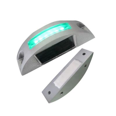Cina Lumi luminose solari a LED bianche visibili per la sicurezza stradale in vendita