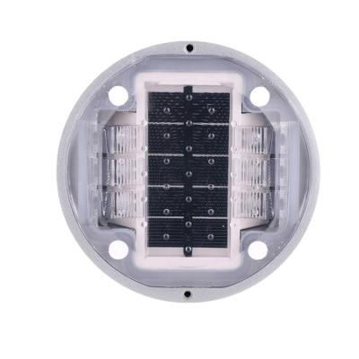 Cina Marcatura stradale per la sicurezza stradale in alluminio occhio di gatto per la strada solare e materiale riflettente in vendita