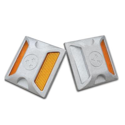 中国 高速道路 鋳型アルミニウム素材と赤 青 黄色 白 緑色 LED色 販売のため