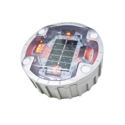 Cina G105 Reflettore stradale in alluminio solare con occhio di gatto incorporato con opzioni di colore LED in vendita