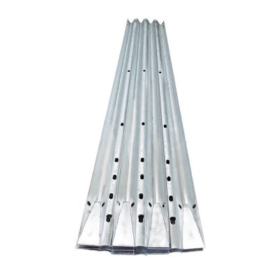 China Guarda-costas de vigas de pontes de rodovias com comprimento personalizado e acabamento galvanizado a quente à venda