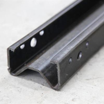 Cina Galvanizzato Q235 SJ235R Acciaio Highway Guardrail Sigma Post con design personalizzato in vendita