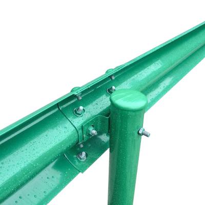 Cina Q235 Q345 Protezione per corrimano per autostrade in acciaio galvanizzato con specifiche personalizzate in vendita