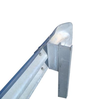 Cina Galvanizzato a caldo AASHTO M180 Highway Guardrail Post con ISO9001 2000 in vendita