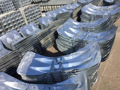 Cina Terminale di coda di pesce Q235 Q345 Righe di protezione in acciaio per autostrade Righe di protezione dimensioni personalizzate in vendita