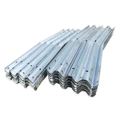 Cina Q235 Q345 Sicurezza stradale Cost per piede con rivestimento in zinco 550-600 g/m2 in vendita