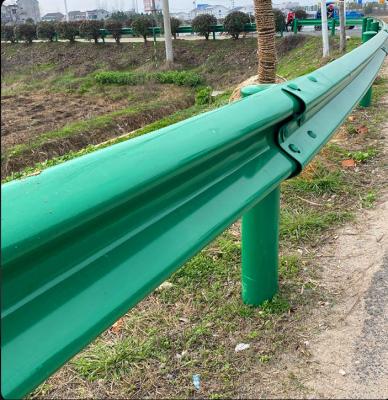 Cina Barriera di protezione in PVC a colori personalizzati con colori e materiale in PVC personalizzati in vendita