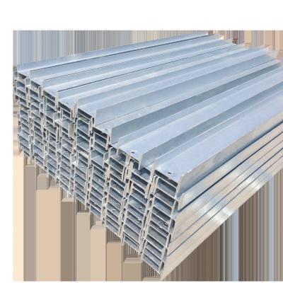 Cina Standard AASHTO M-180 Hot Dip Galvanized H Steel Post Ideale per le esigenze di sicurezza all'aperto in vendita
