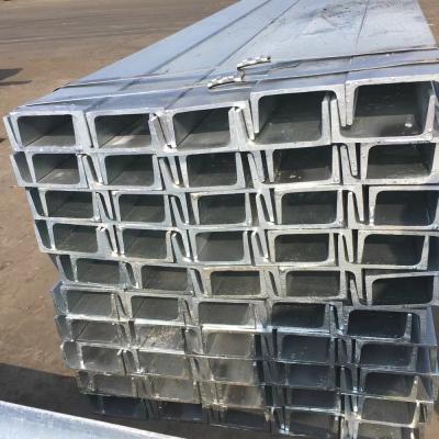 Cina Colonne di recinzione galvanizzate e rivestite in polvere a canale U con dimensioni personalizzate in vendita