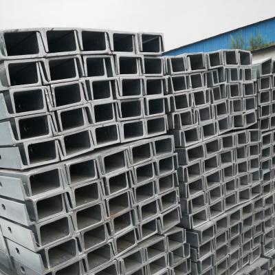 Cina Colonne di recinzione galvanizzate e rivestite in polvere a canale U con dimensioni personalizzate in vendita